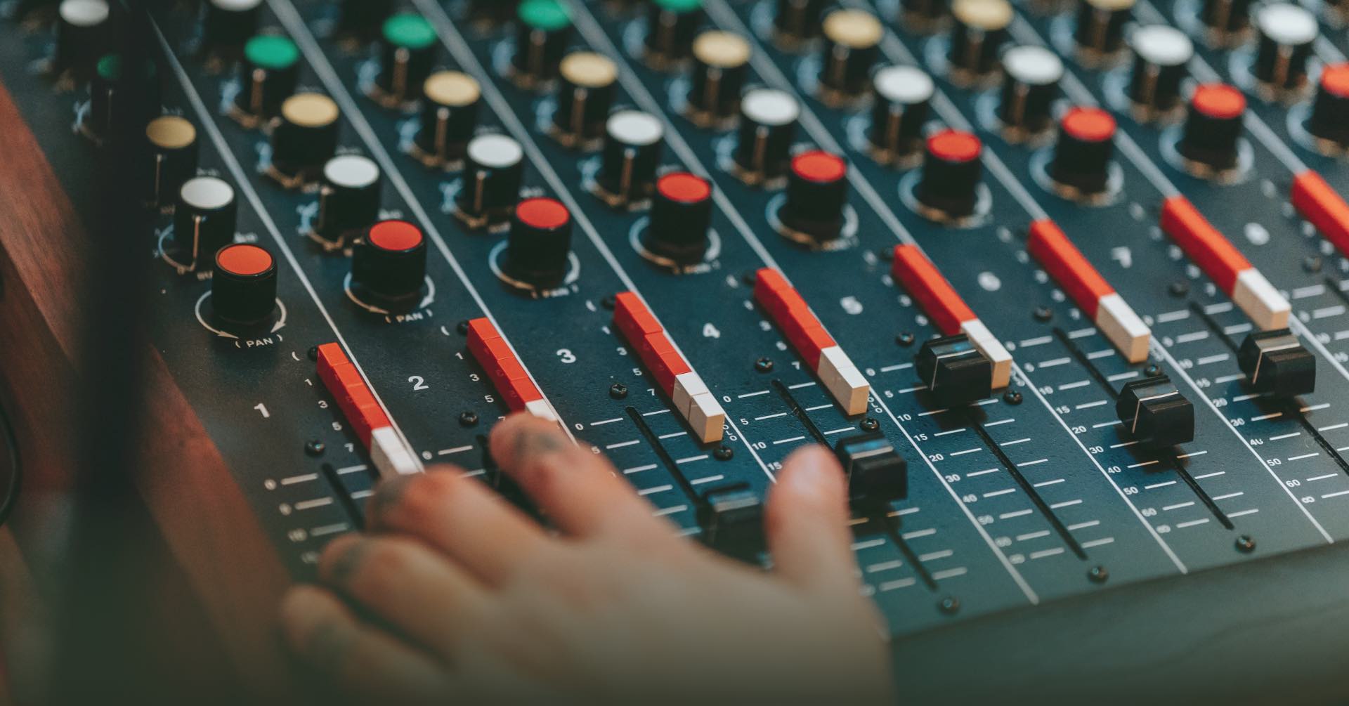 Ville de Differdange | The Analogue Mixing Desk